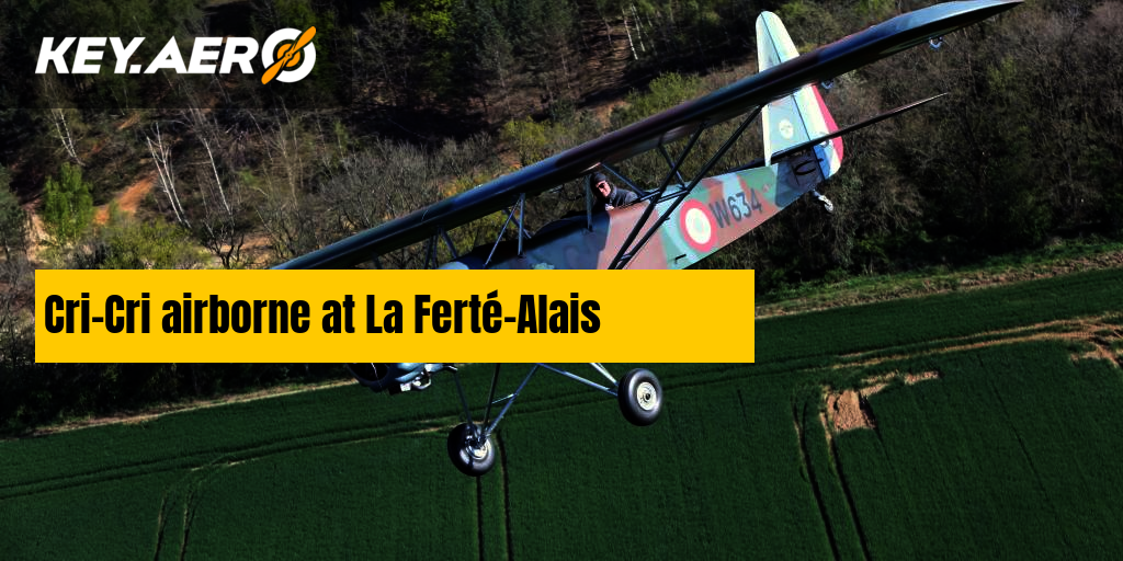 Cri-Cri airborne at La Ferté-Alais