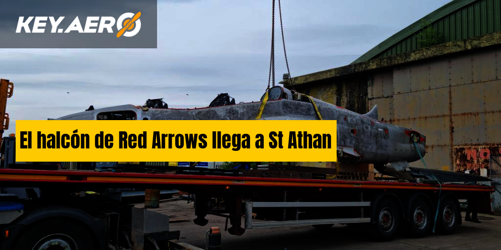 El halcón de Red Arrows llega a St Athan